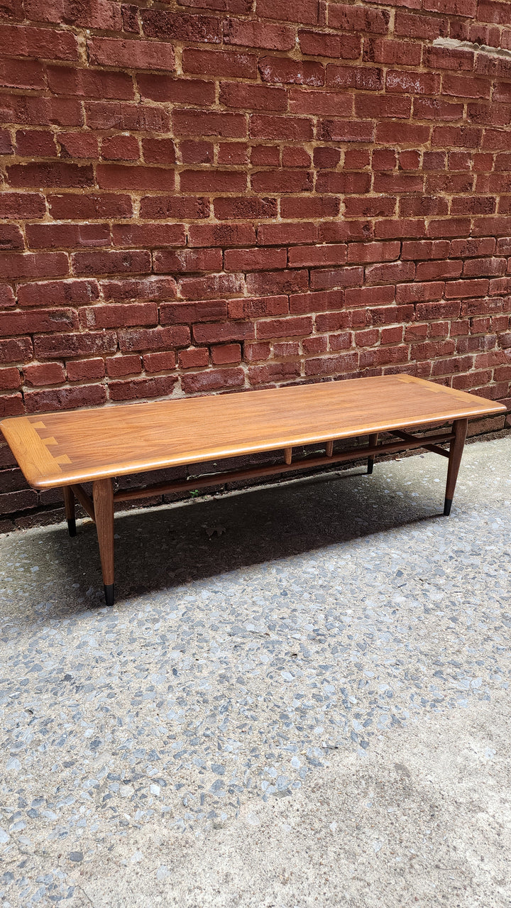 Tables – Vintage MC